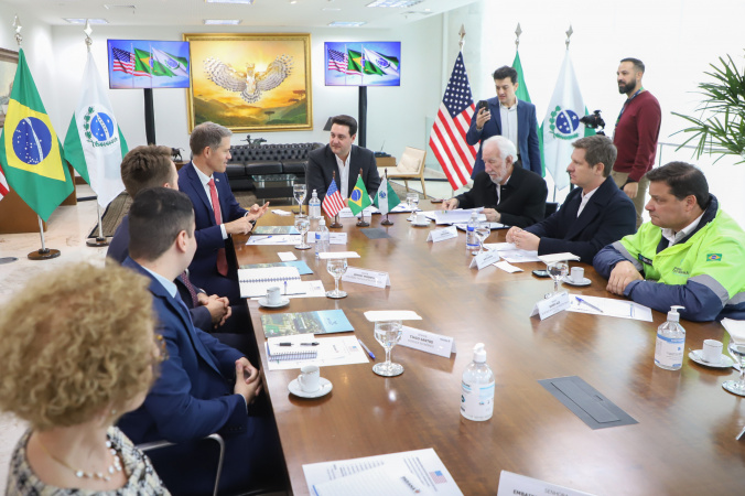 Governador Ratinho Junior apresenta potenciais do Paraná ao cônsul ...