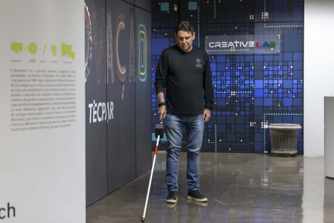 Startup incubada pelo Tecpar vai doar 100 bengalas inteligentes para ...